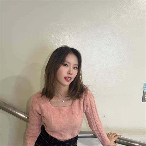 Weeekly 위클리 on Twitter 먼데이 Pinkday Weeekly 위클리 Monday