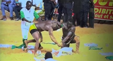 Combat Royal Siteu Conteste La Victoire De Modou Lo Et Annonce Un