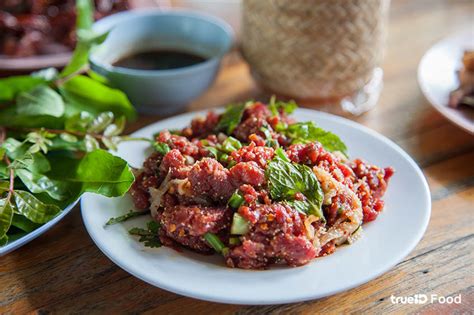 สูตรก้อยเนื้อ ก้อยขม อาหารอีสาน รวมคุยเรื่องอาหาร
