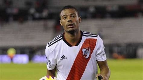 Marcos Braz descarta nova proposta do Flamengo por De La Cruz Diário do Litoral
