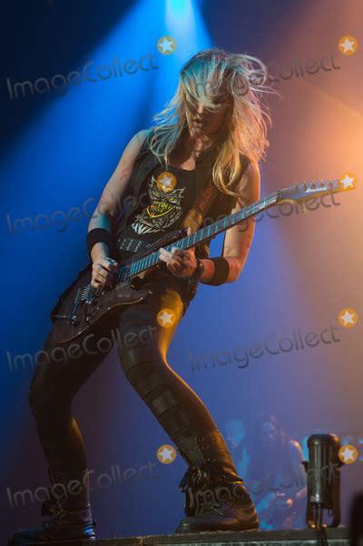 Nita Strauss Pictures And Photos