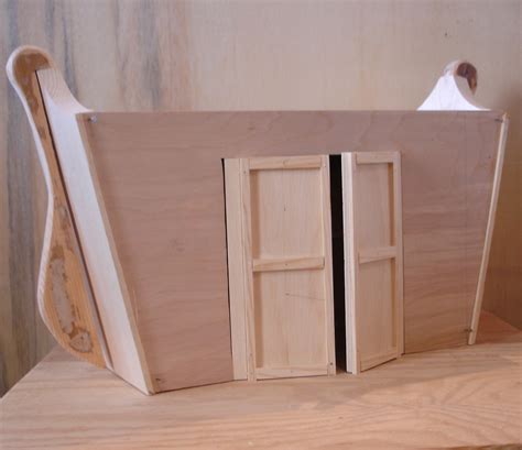 Toms Arks Double Door Noahs Ark Continued