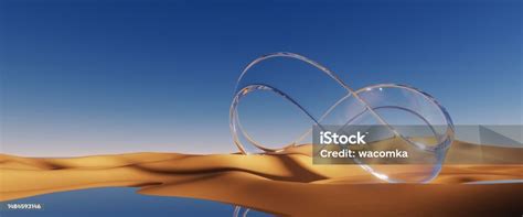 3d 렌더링 추상적인 초현실적인 사막 풍경 투명한 유리 인피니티 루프 모양 푸른 하늘 노란 모래 언덕 거울 반사가 있는 평평한 표면 미니멀리스트 미적 미래 지향적 인 벽지