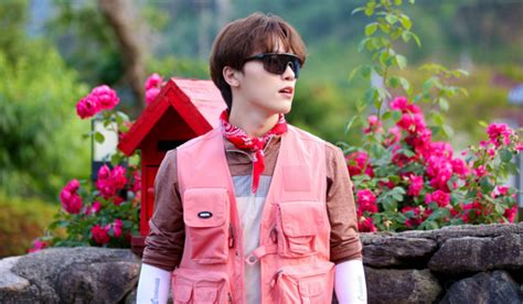 Female Daily Editorial Mengenal Pi Cheolin Alter Ego Dino Seventeen Yang Curi Perhatian Di