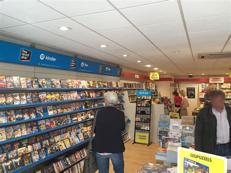 Bij Boekenvoordeel Winkel Apeldoorn Zijn De Bestaande TL Verlichting En