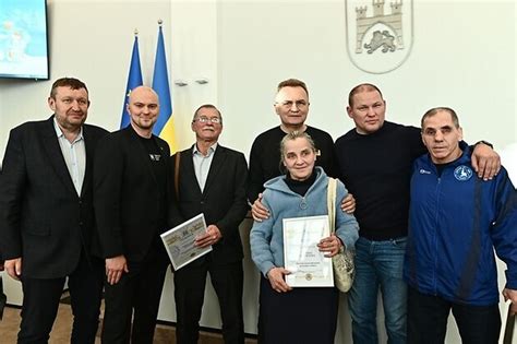 На Львівщині відзначили спортсменів тренерів функціонерів та спортивних журналістів