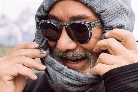 How To Buy Mens Sunglasses A Complete Guide Dragon Alliance