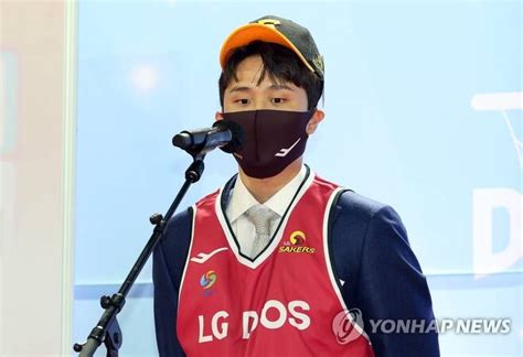 남녀 프로농구 유소년 클럽 출신 선수들 드래프트서 선발