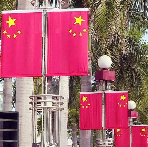 市人民广场：营造氛围 喜迎国庆潮州市市民祖国