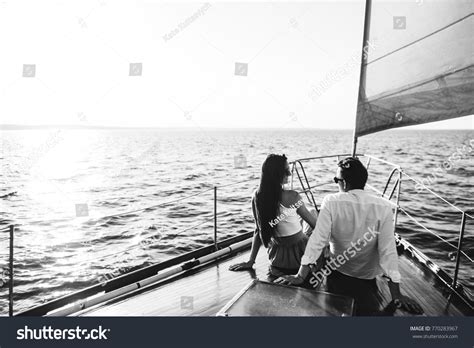 요트 흑백 30613개가 넘는 로열티 프리 라이선스 대상 스톡 사진 Shutterstock