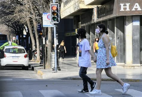 Calor En Pleno Invierno En Rosario La Temperatura Superó Los 32 Grados