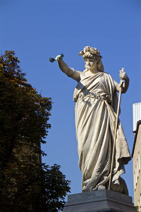 Peter Gets Some Culture And Opera In Milan Peter S Big Adventure