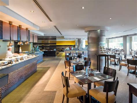 รีวิว โรงแรมโนโวเทล กรุงเทพฯ บางนา Novotel Bangkok Bangna Hotel