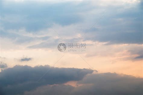 天空中乌云密布高清图片下载 正版图片503098510 摄图网