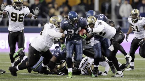 Marshawn Lynch Touchdown Dive