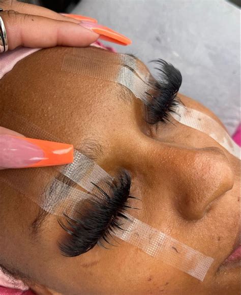 Brows Eyeliner Eyelash Technician Bougie Black Girl Aesthetician