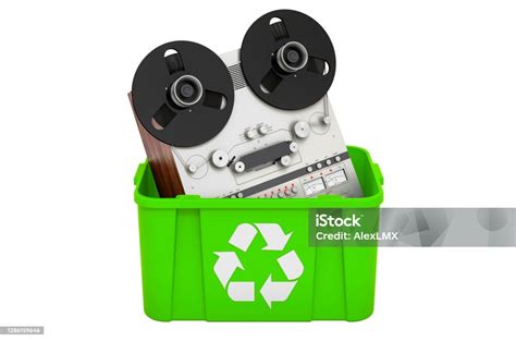 릴투 릴 테이프 레코더로 휴지통 재활용 흰색 배경에서 격리된 3d 렌더링 0명에 대한 스톡 사진 및 기타 이미지 0명 3