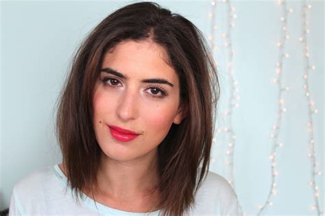 Mac Lustering Lipstick Lily Pebbles