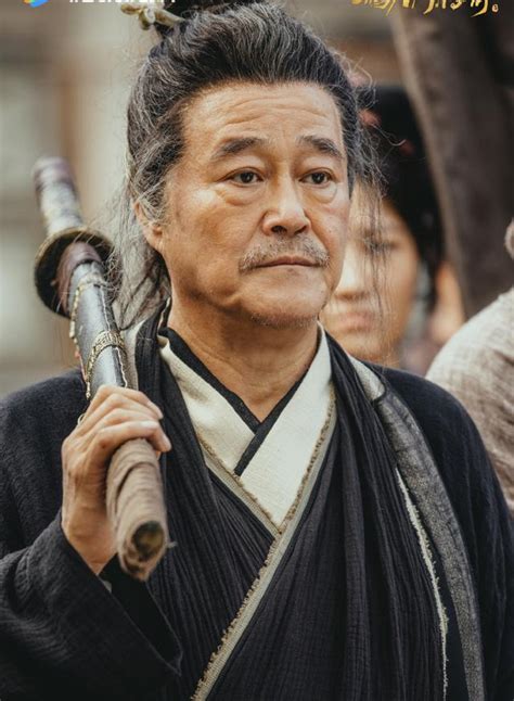 趙本山 宋小寶《鵲刀門傳奇》，一人飾雙角，驚喜武俠世界不斷加載 每日頭條