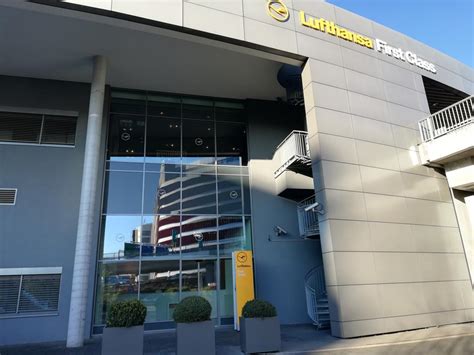 Probleme Mit Der K Che Lufthansa First Class Terminal Mit Massiv