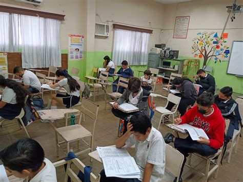 Aprueban Convocatorias Para Uniformes Y Útiles Escolares Gratuitos