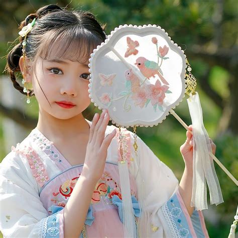 古风刺绣团扇汉服舞蹈扇宫扇古典扇子中国风绣花扇长短柄圆异形扇chinese Fan Zi Gu Fan Tuan Fan Gfg2