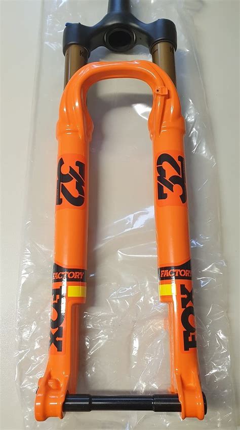 Fox 32 Float SC Factory 2020 StepCast FIT4 27 5 100mm Orange