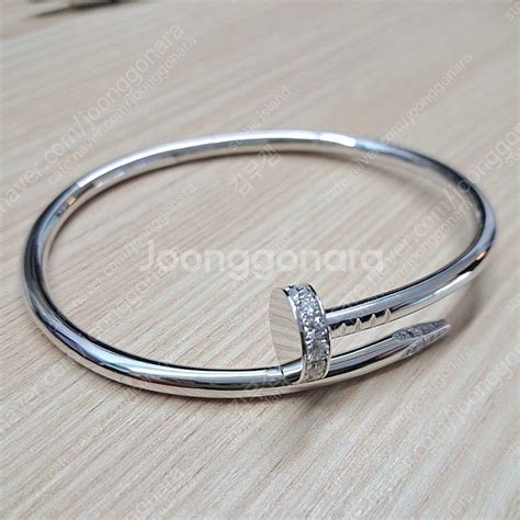 [18k] 까르띠에 앵끌루 못팔찌 중고나라 카페에서 운영하는 공식 사이트