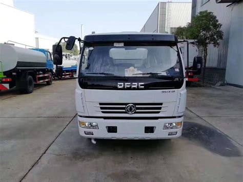 程力东风多利卡绿化喷洒车出口车型洒水车