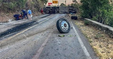 Peregrinos De San Luis De La Paz Vuelcan En Edomex Hay 18 Muertos Y 31