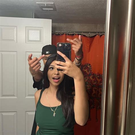 Pin By Victoria On Couples Cute Couples Goals Cute Couple Pictures