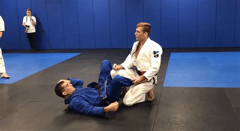 How To Engage Properly In Guard Passing Keenan Online