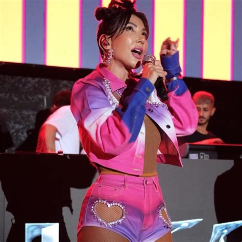 Hande Yener Başkalarının emeklerini çalmayın Magazin Haberleri