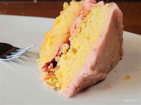 Homemade Lemony Lemon Cake