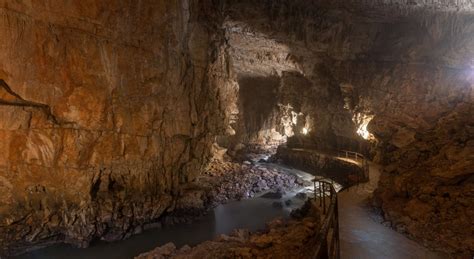 Pivka Jama In Črna Jama Izletko