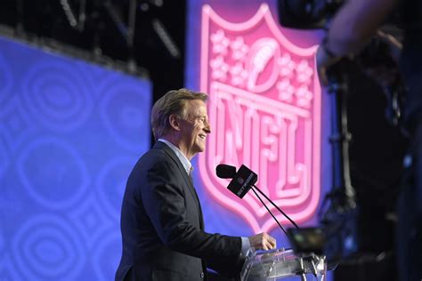 2025 Nfl Mock Draft In Season Edition Picks 17 32