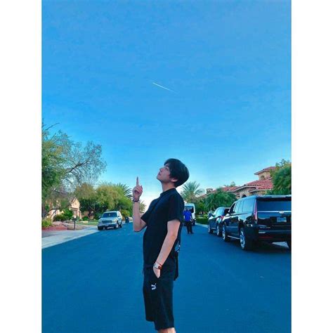 تحديث تاي 😭💖💙 Bts Armys ☪︎ Amino