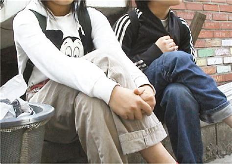 한국의 레즈비언 여성으로 동성애자로 이중의 차별 중앙일보