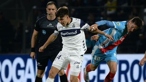 No Aflojan Gimnasia Lp Y Atlético Tucumán No Se Bajan De La Pelea