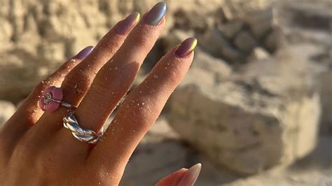 Seashell Nails Are Mermaid Meets FairycoreAnd Summer S Coolest Nail