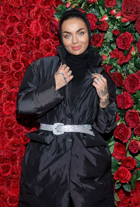 Celebs Go Dating Zusje czyli Kamila Smogulecka przeszła metamorfozę Dlaczego pozbyła się