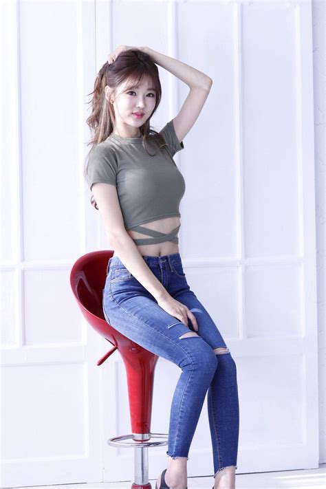 여인에 있는 Austin Lee님의 핀 모델