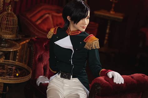つなかびandつなブシgeneral On Twitter Snk007 ルクレツィア・ノインかっこいい衣装、手袋 Twitter