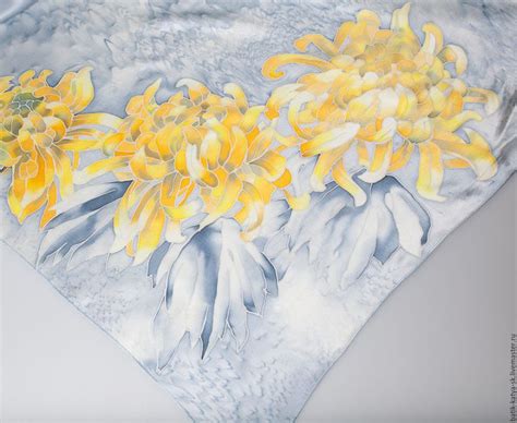 Батик шелковый платок Хризантемы в интернет магазине на Ярмарке Мастеров Платки Москва