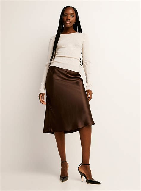Womens Midi Skirts And Mid Length Skirts Simons Canada