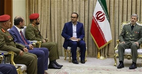 إيران وعُمان تتفقان على تعزيز التعاون العسكري والدفاعي