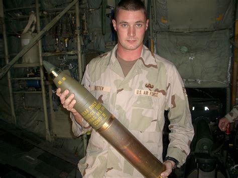 Jameson Ritter Circa ‘03 ‘04 Usaf Eod Technician In The Belly Of A