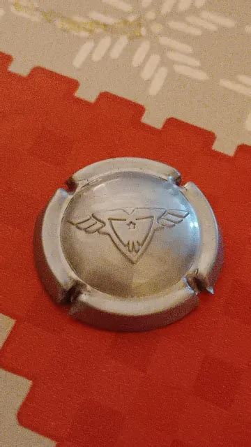 Capsule De Champagne Moncuit N8b Estampee Argent Sans Nom Eur 1 00