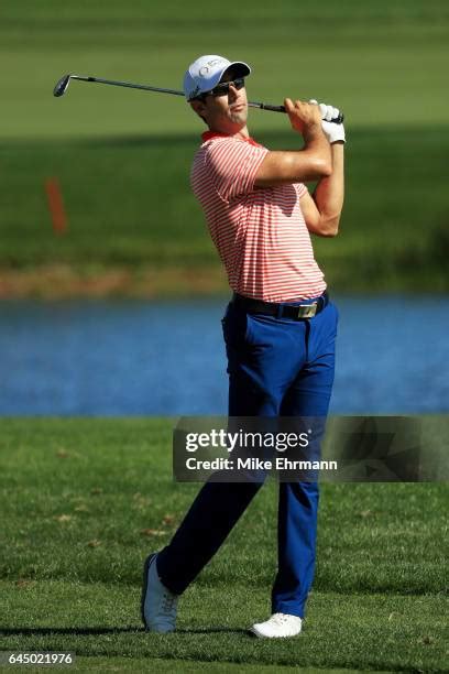 Mike Tringale Photos And Premium High Res Pictures Getty Images