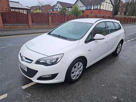 Used Vauxhall Astra Estate 17 Cdti Ecoflex Exclusiv Sports Tourer Euro